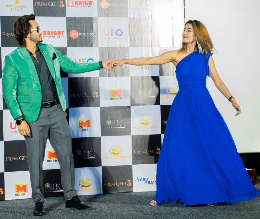 बलिउडमा प्रेम र गीत (फोटो फिचर)